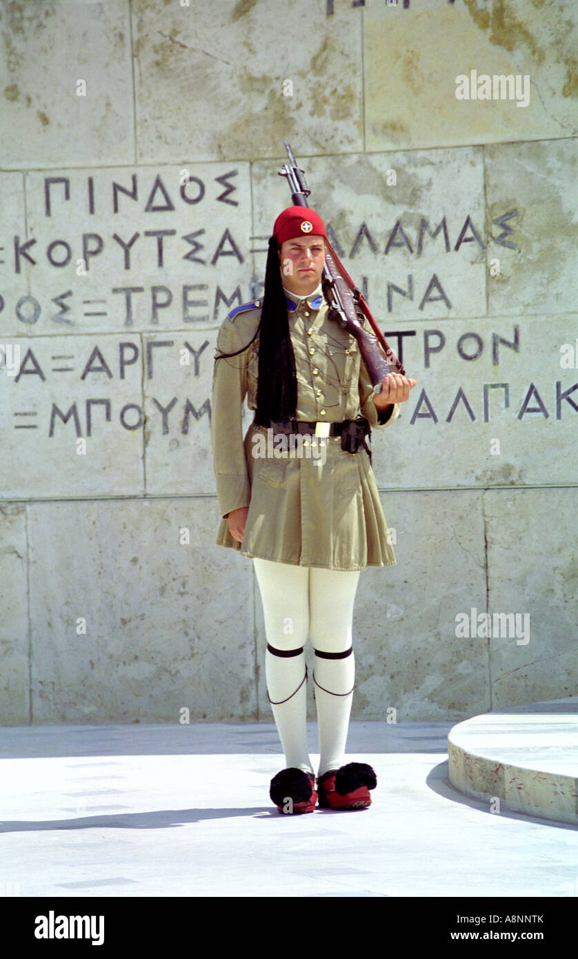 Greek soldier hi-res stock photography and images - Alamy
