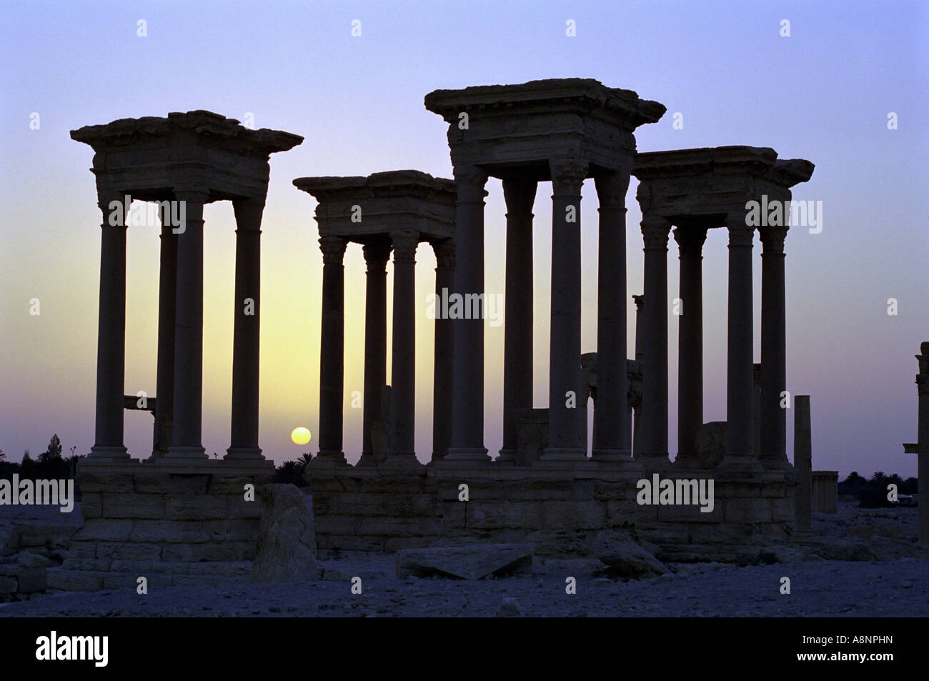 Travelhistoric hi-res stock photography and images - Alamy