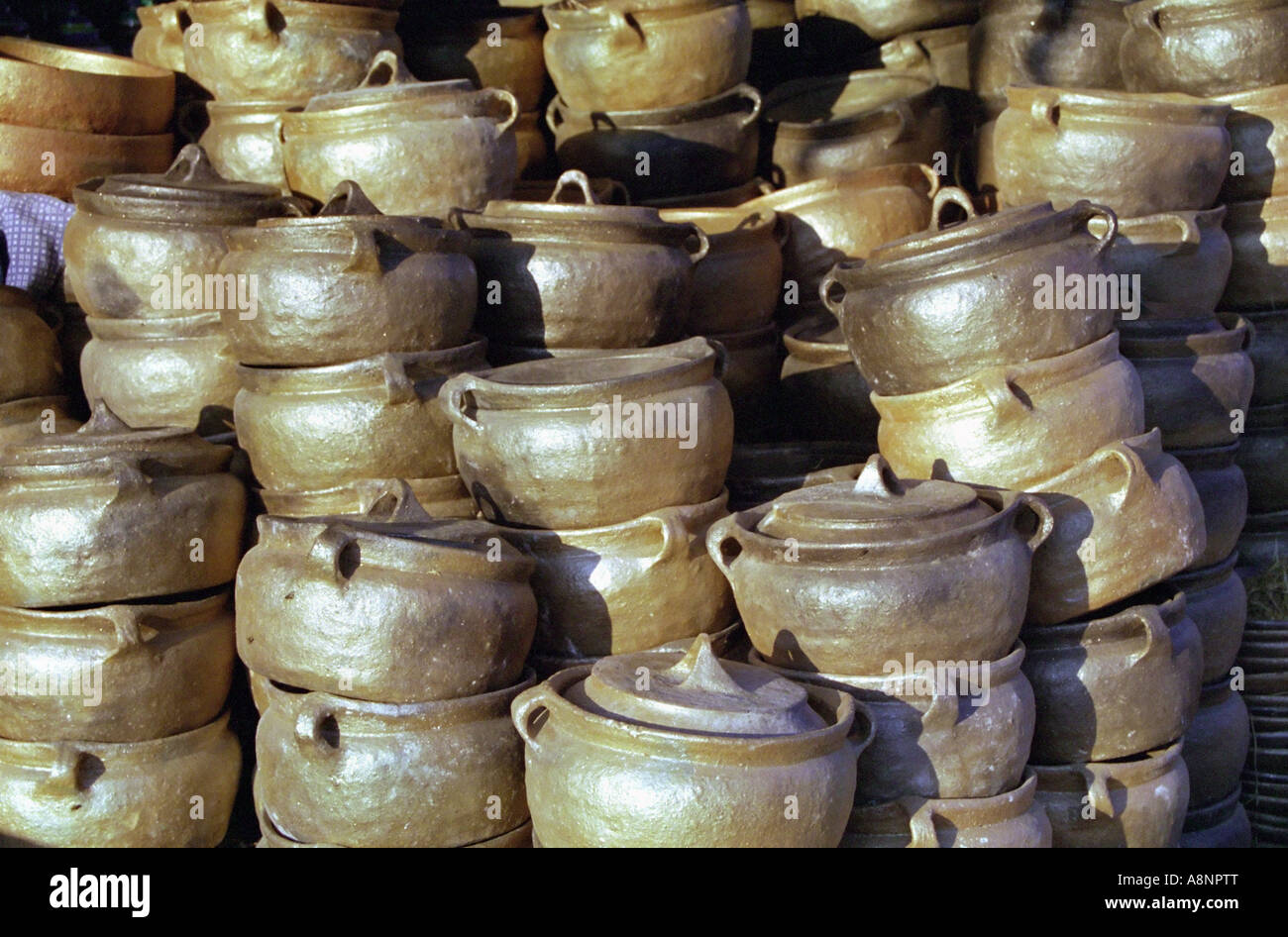 Pottery market - Selcuk, TURKEY Stock Photo - Alamy
