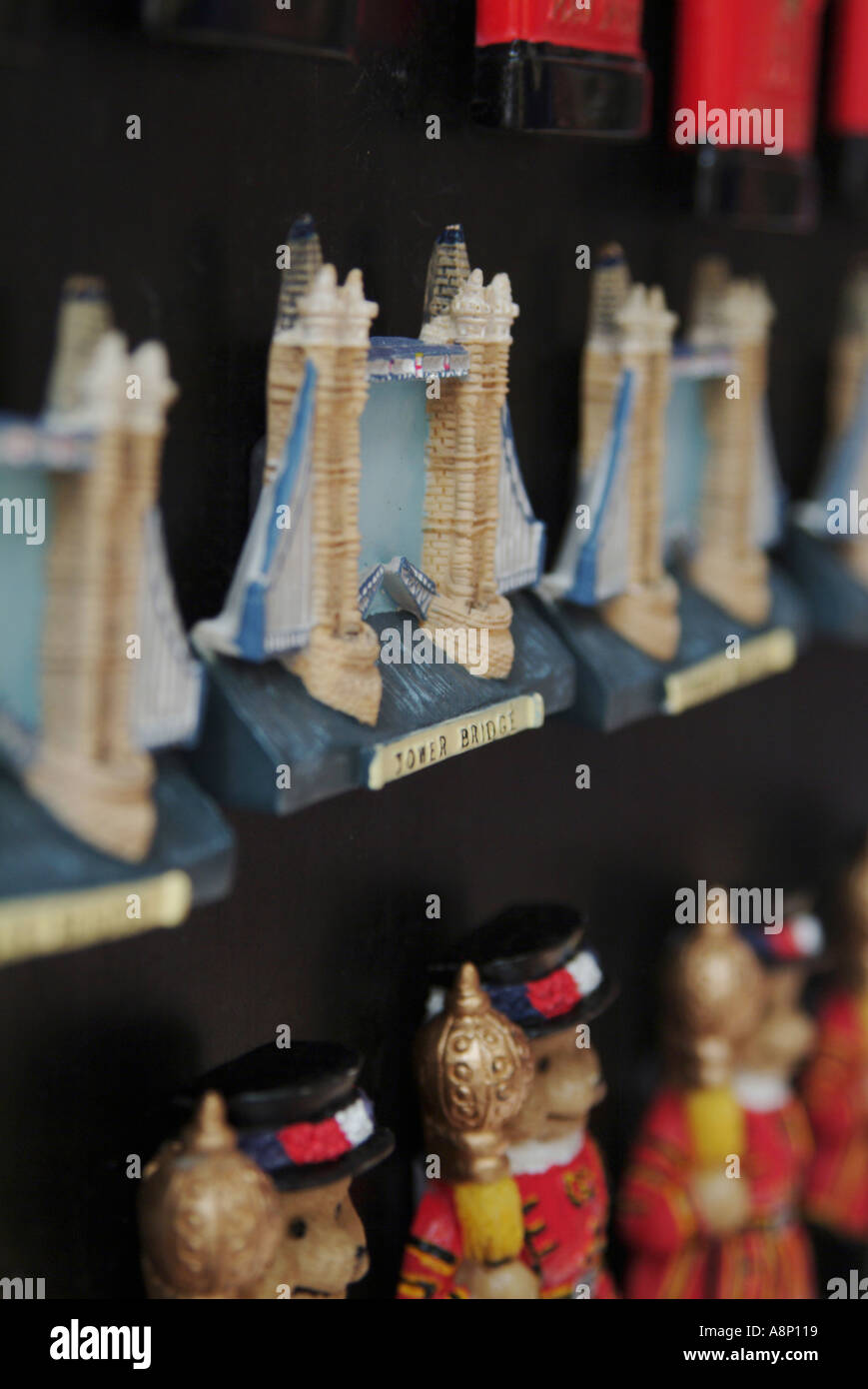 Fridge magnet for Tower Bridge Stock Photo - Alamy