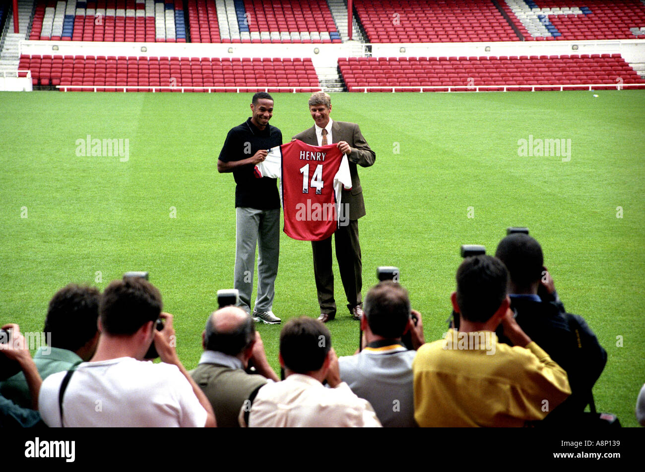 Thierry Henry Signing for Arsenal Football club london Stock Photo - Alamy