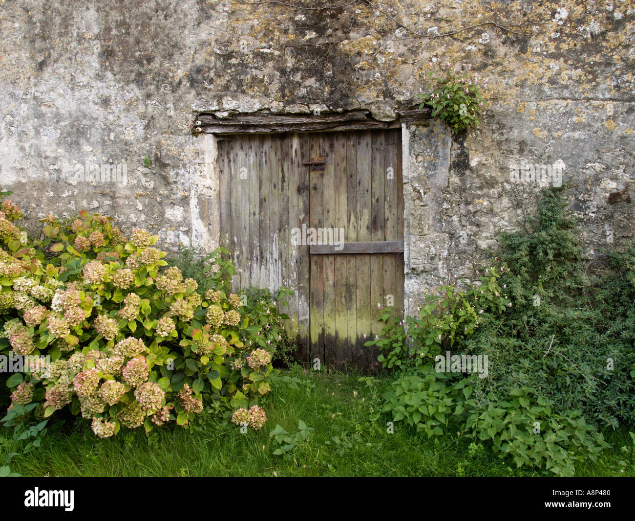 French countryside farmhouse hi-res stock photography and images - Alamy