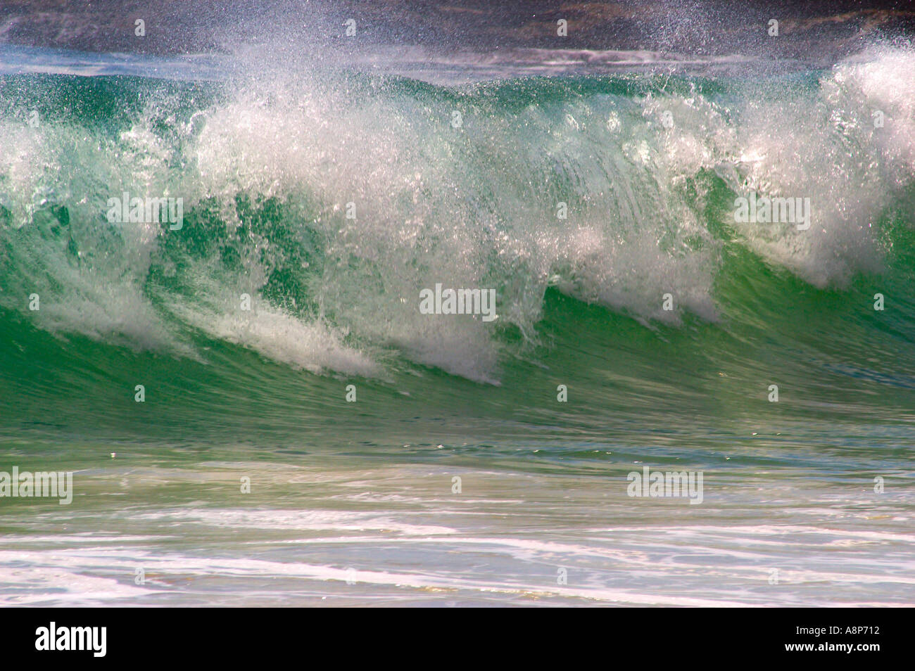 powerful breaking ocean wave Stock Photo - Alamy