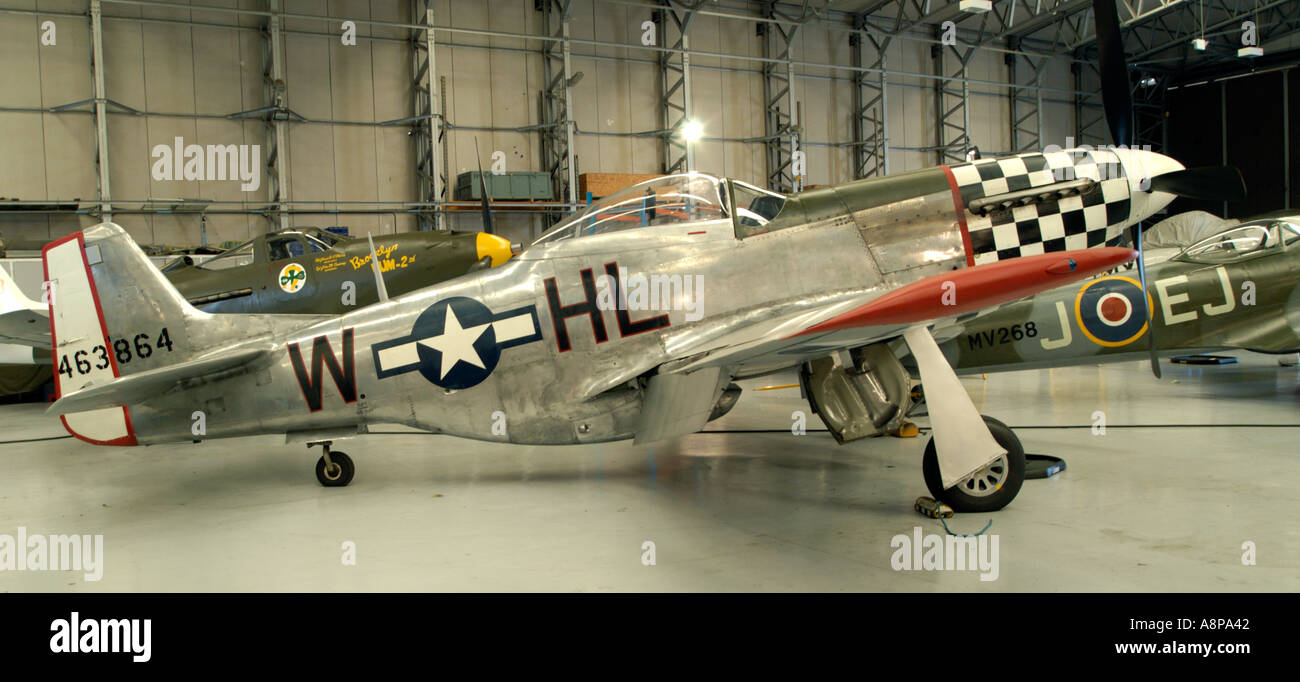 P51 Mustang fighter in hanger Stock Photo - Alamy