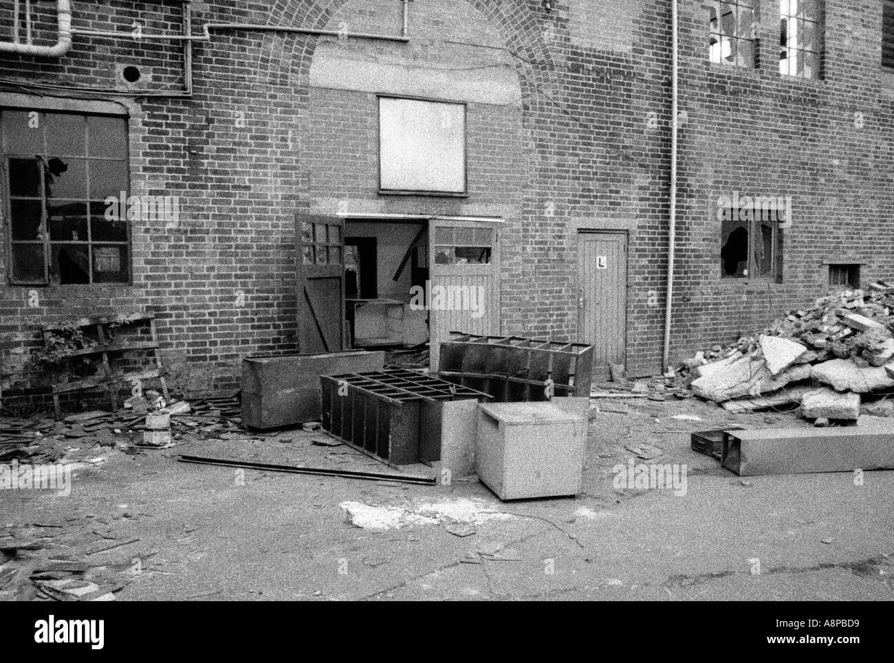Abandoned factory uk Black and White Stock Photos & Images - Alamy