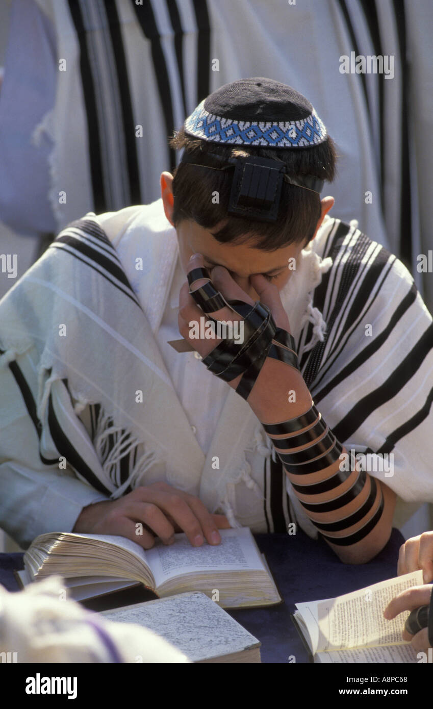 Young jewish boy hi-res stock photography and images - Alamy