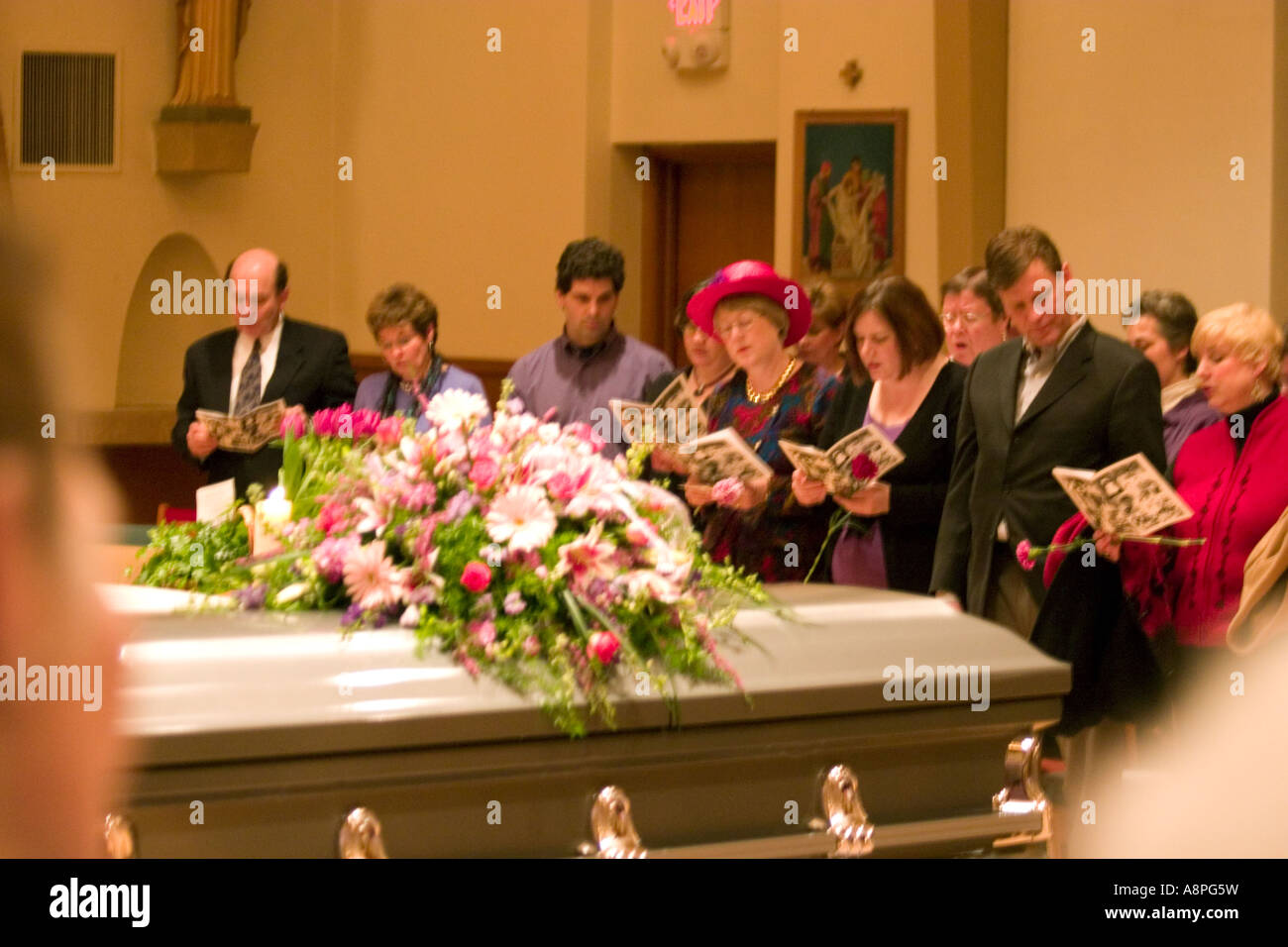 Friends inside catholic church hi-res stock photography and images - Alamy