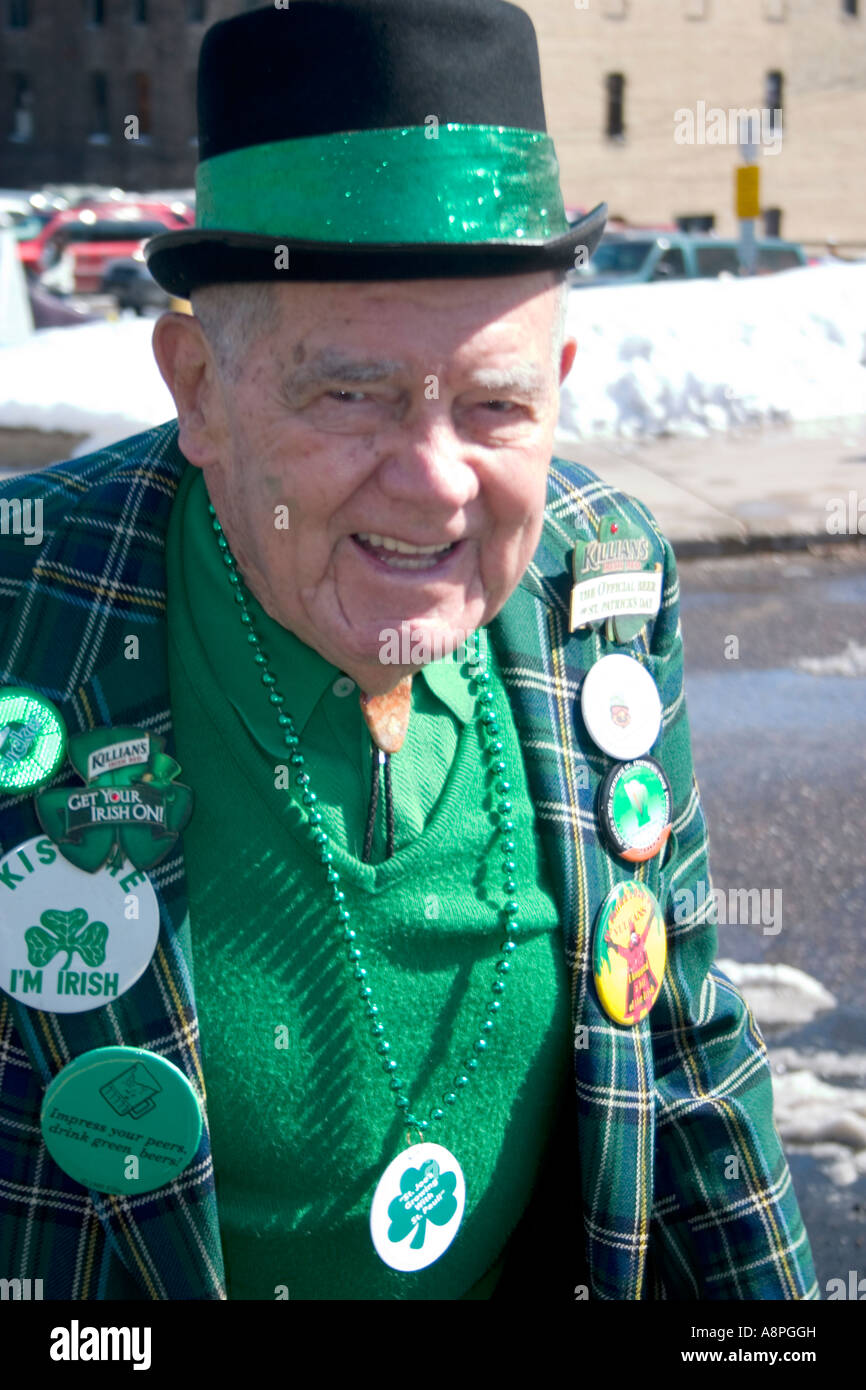 Old irish man with cap hi-res stock photography and images - Alamy