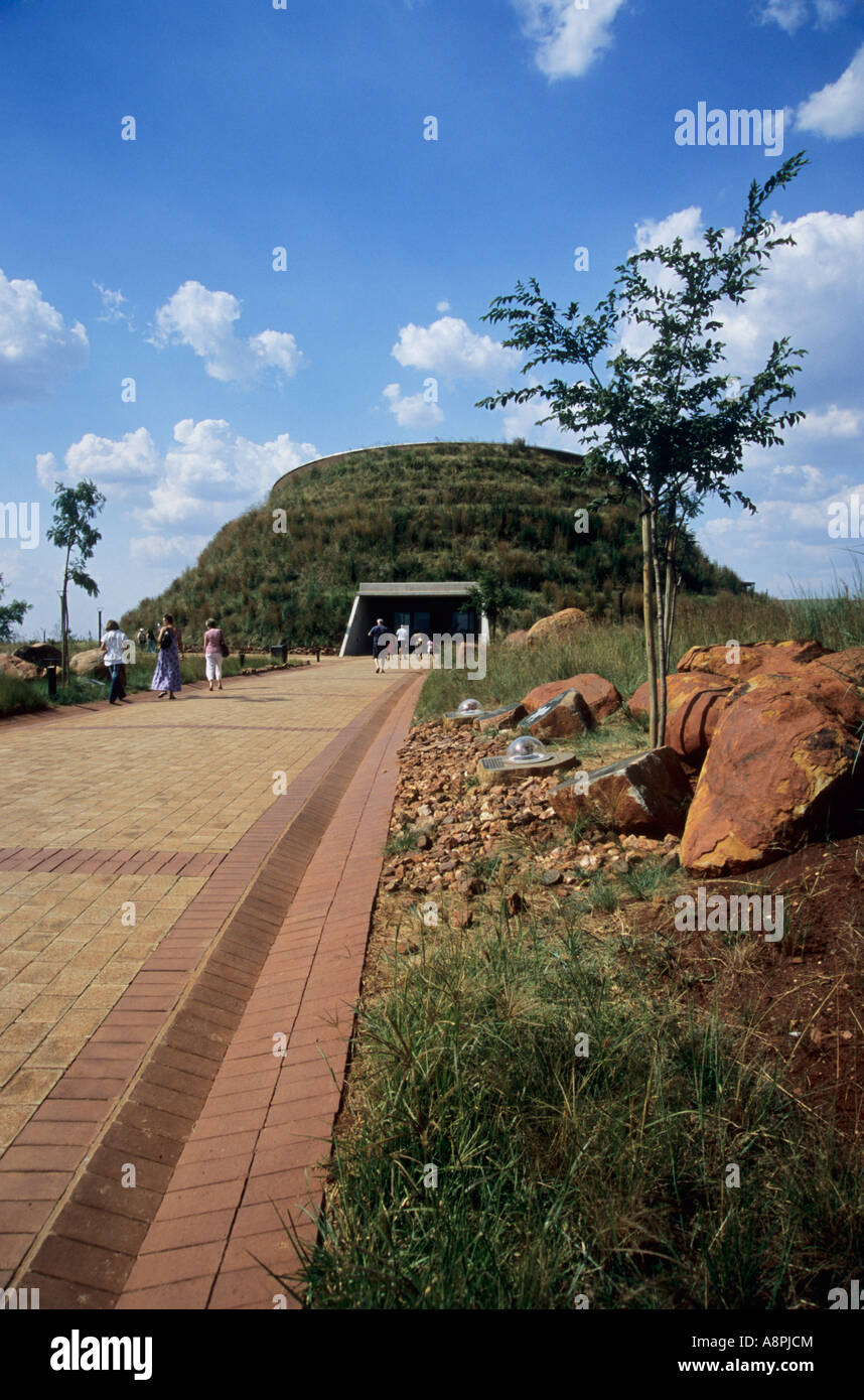 Maropeng visitor centre south africa hi-res stock photography and ...
