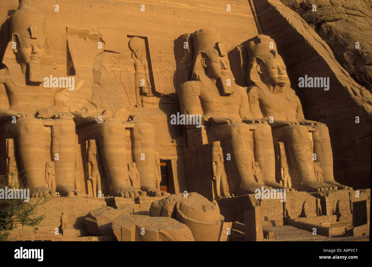 Abu simbel sand hi-res stock photography and images - Alamy