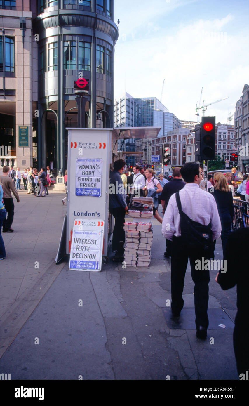 Tottenham london street hi-res stock photography and images - Alamy