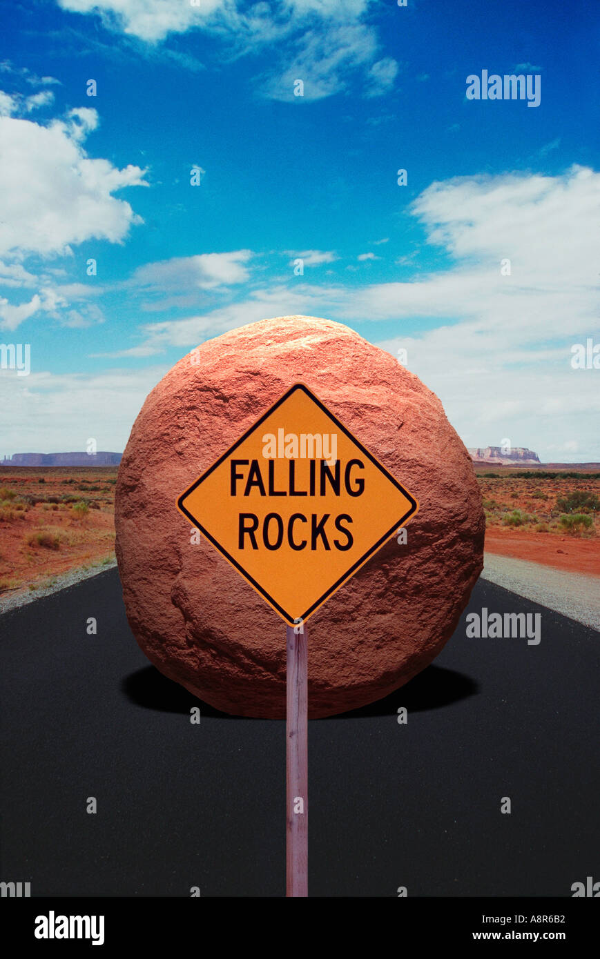 Falling rocks hi-res stock photography and images - Alamy