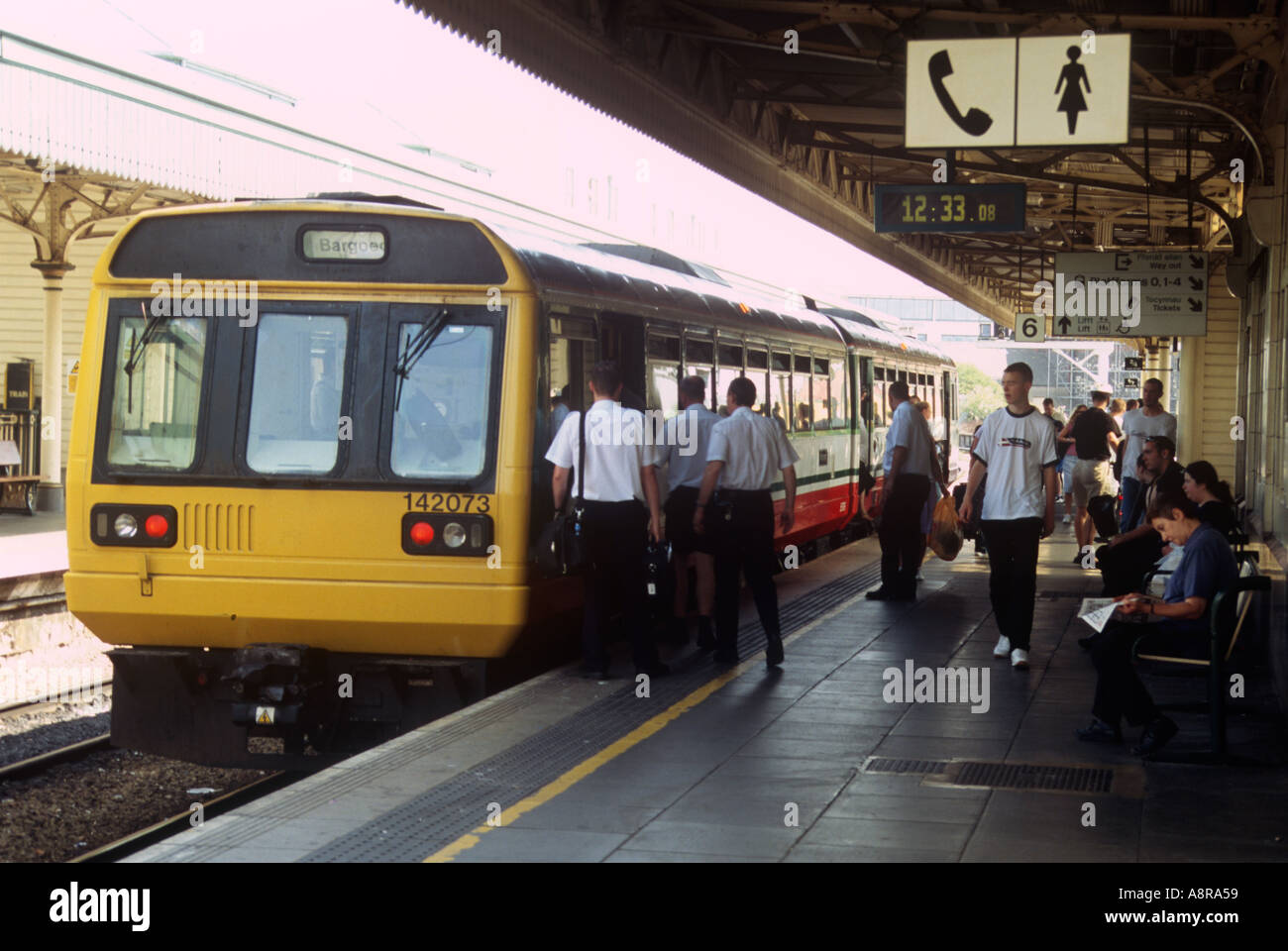 Cardiff train track hi-res stock photography and images - Alamy