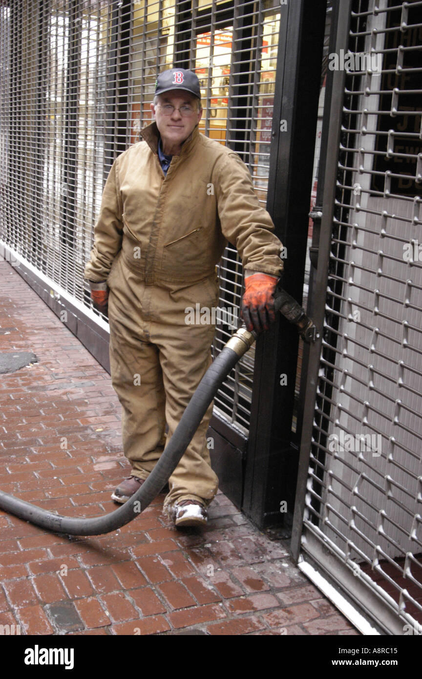 Oil delivery hi-res stock photography and images - Alamy