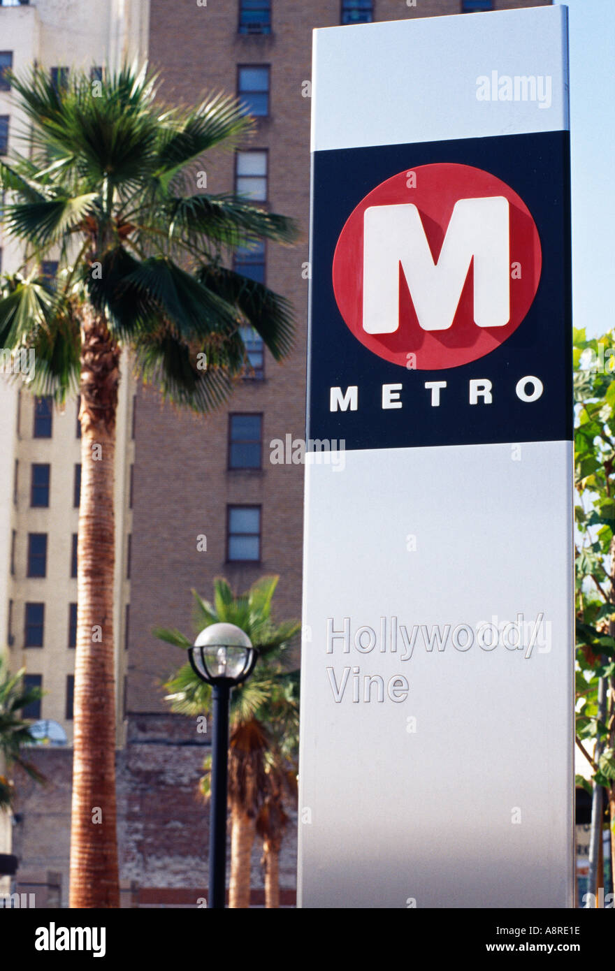 Metro sign los angeles hi-res stock photography and images - Alamy