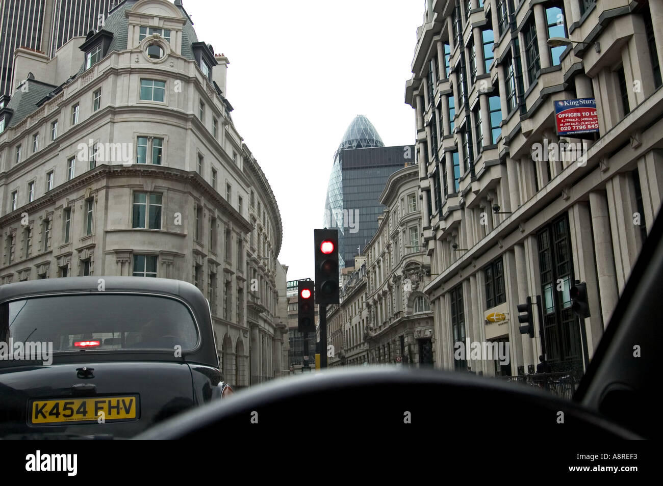 Unusual london taxi hi-res stock photography and images - Alamy