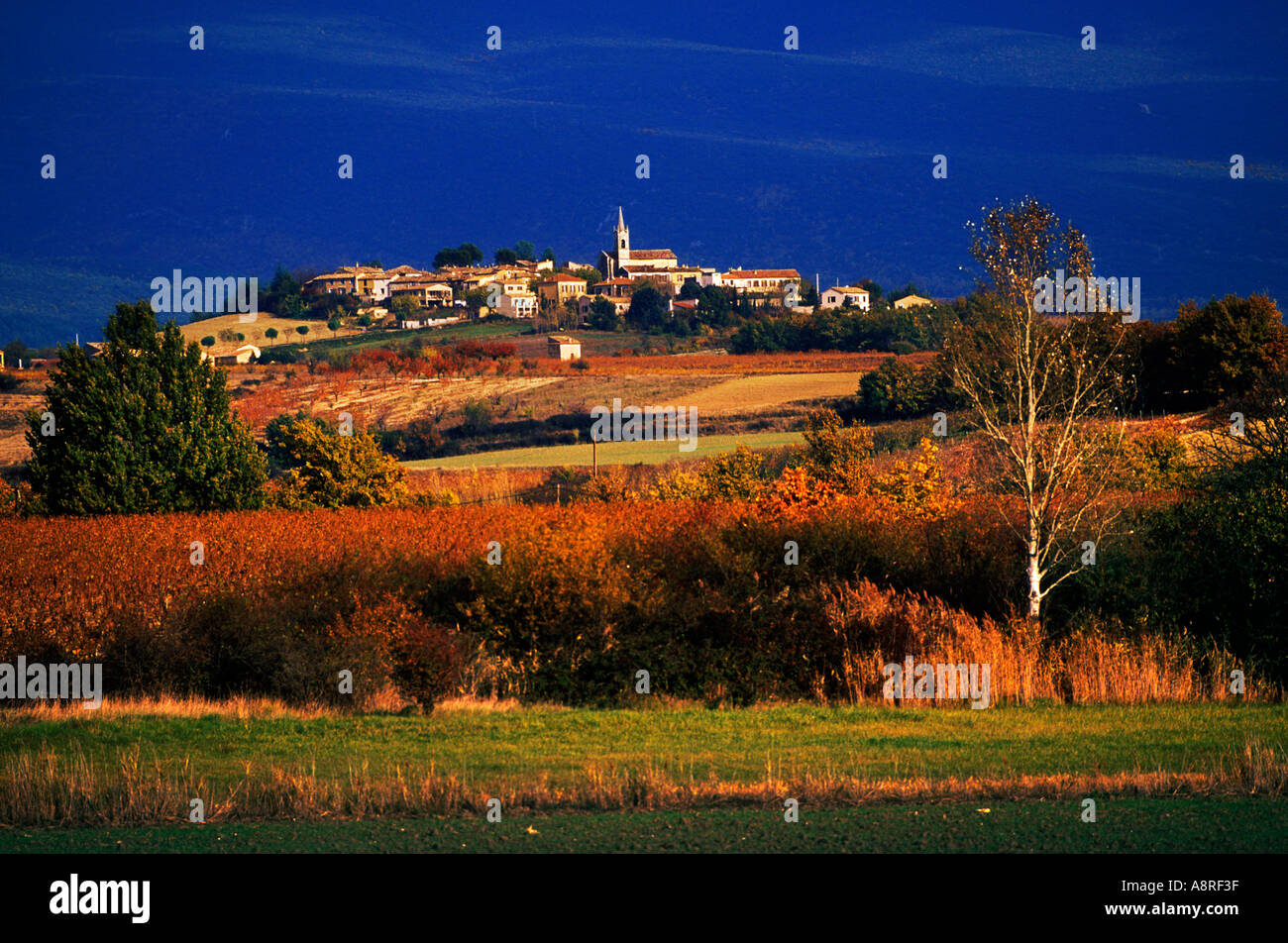 VILLARS IN LUBERON PROVENCE FRANCE Stock Photo - Alamy