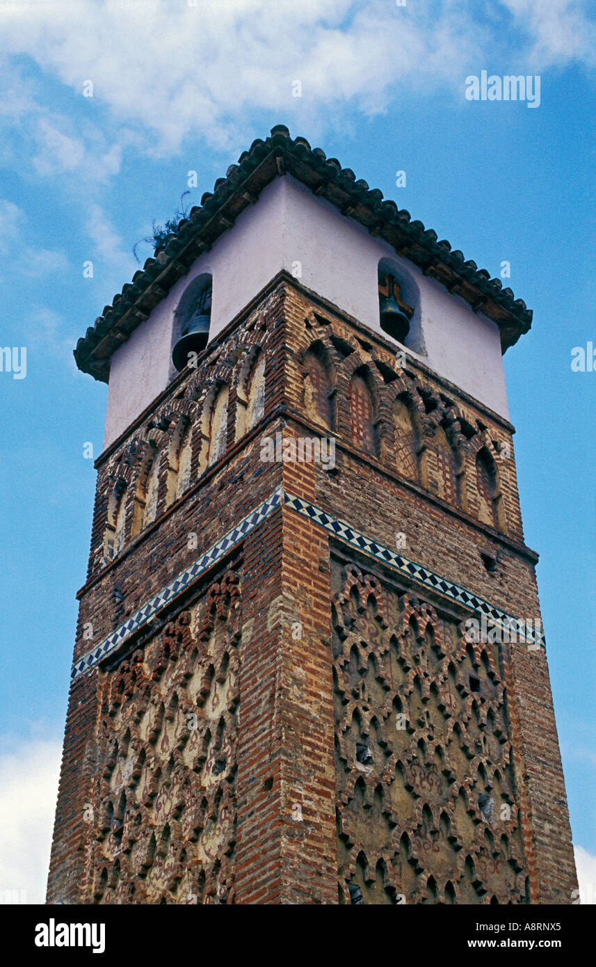 Minarete blanco hi-res stock photography and images - Alamy