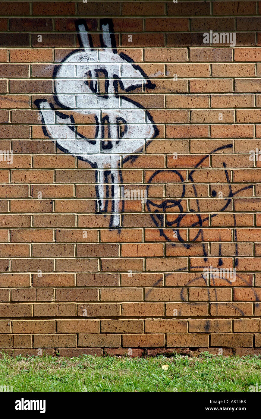 Dollar sign graffiti hi-res stock photography and images - Alamy