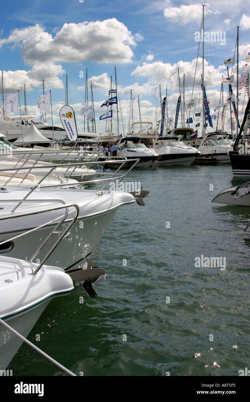 Yatch leisure craft hi-res stock photography and images - Alamy