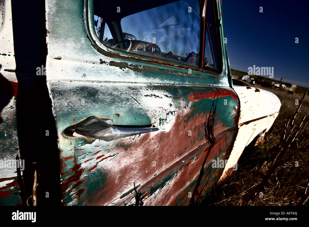 Discarded antique automobile Stock Photo - Alamy