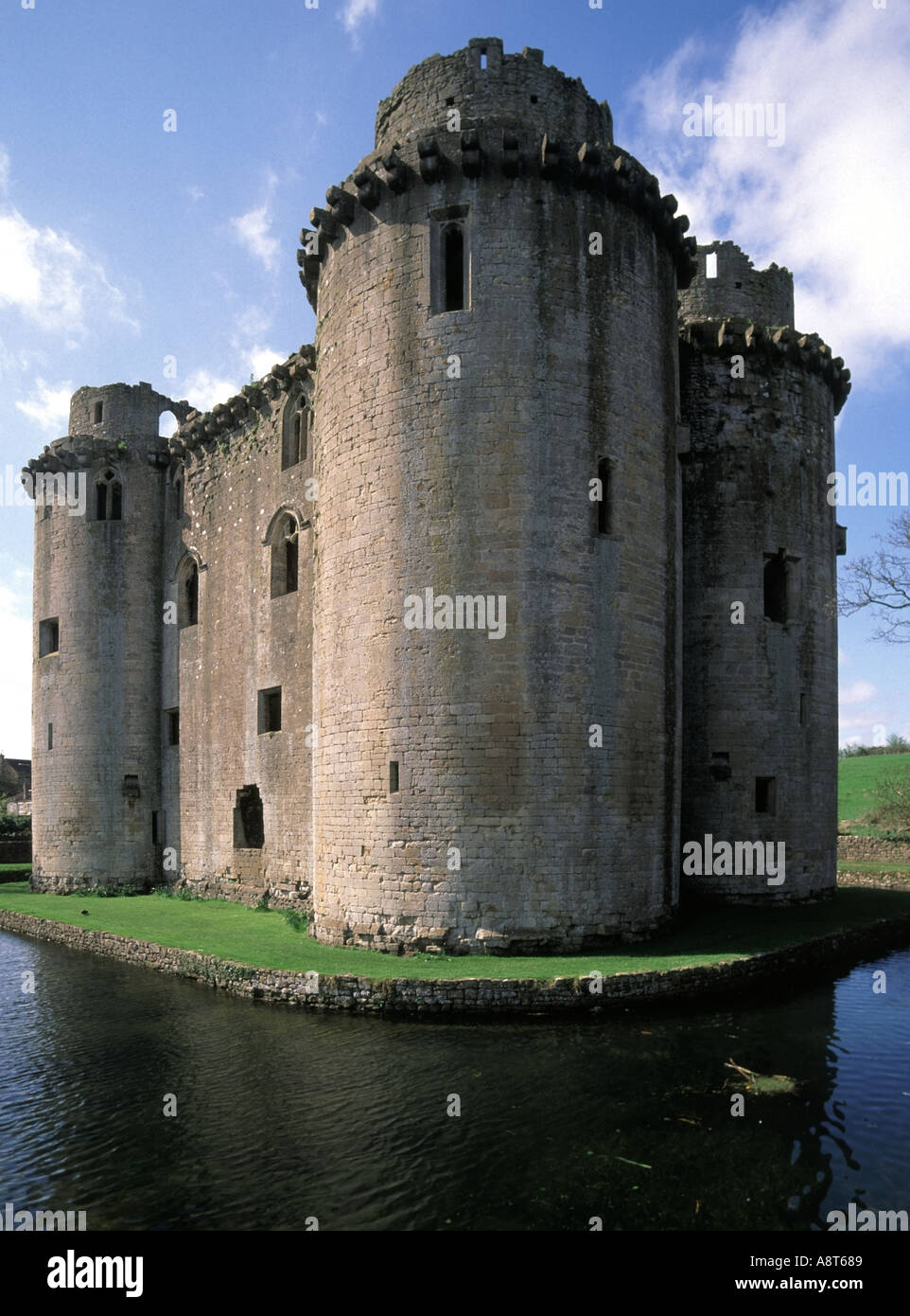Circular moat hi-res stock photography and images - Alamy