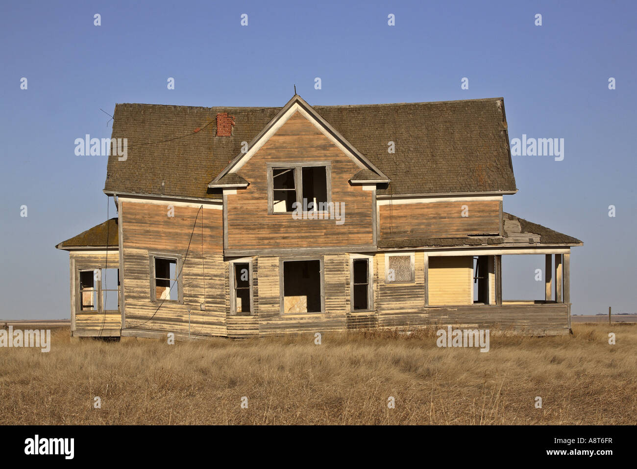 Deserted farm house in Saskatchewan Stock Photo - Alamy