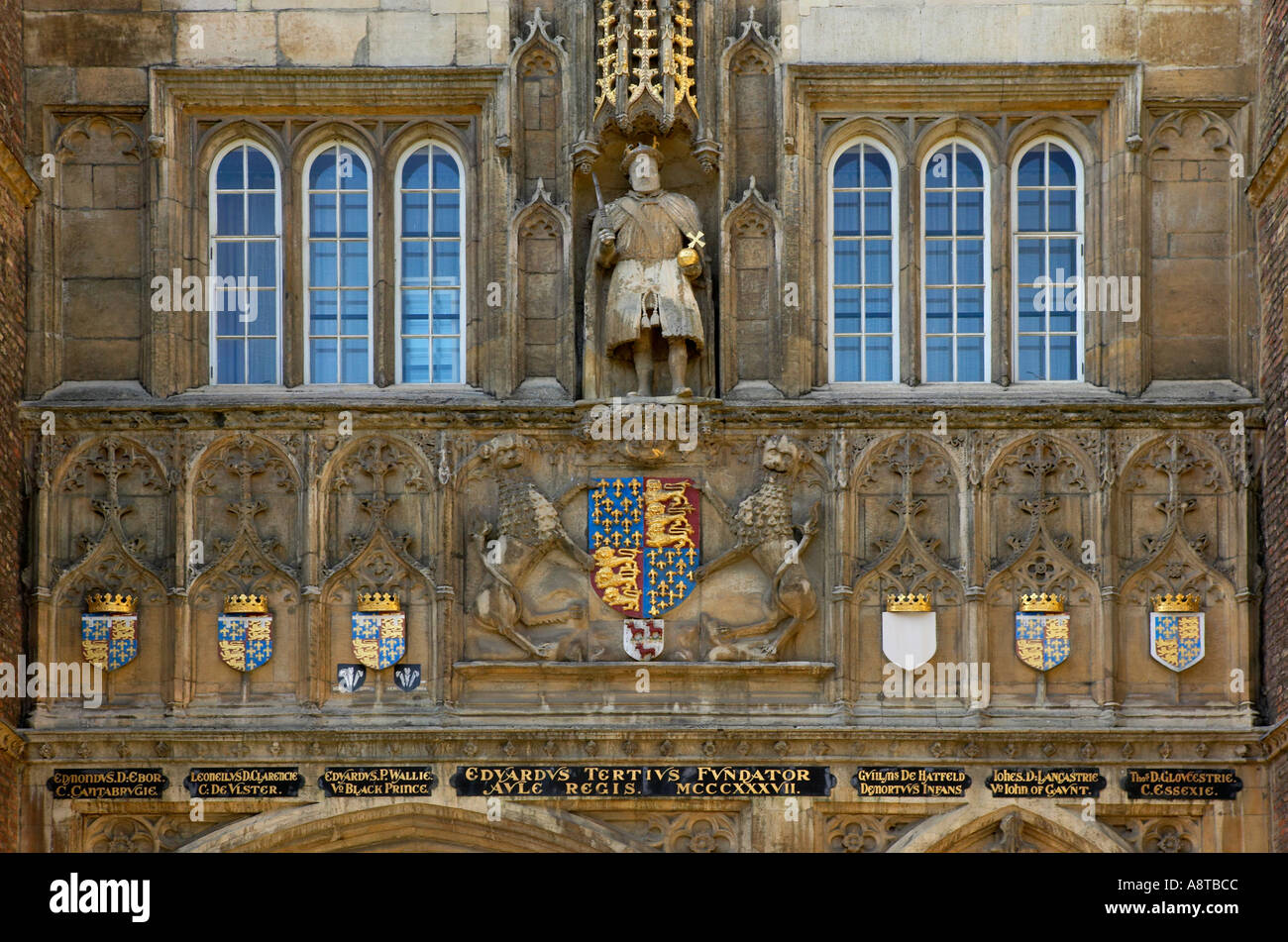 Main gate trinity college cambridge hi-res stock photography and images ...