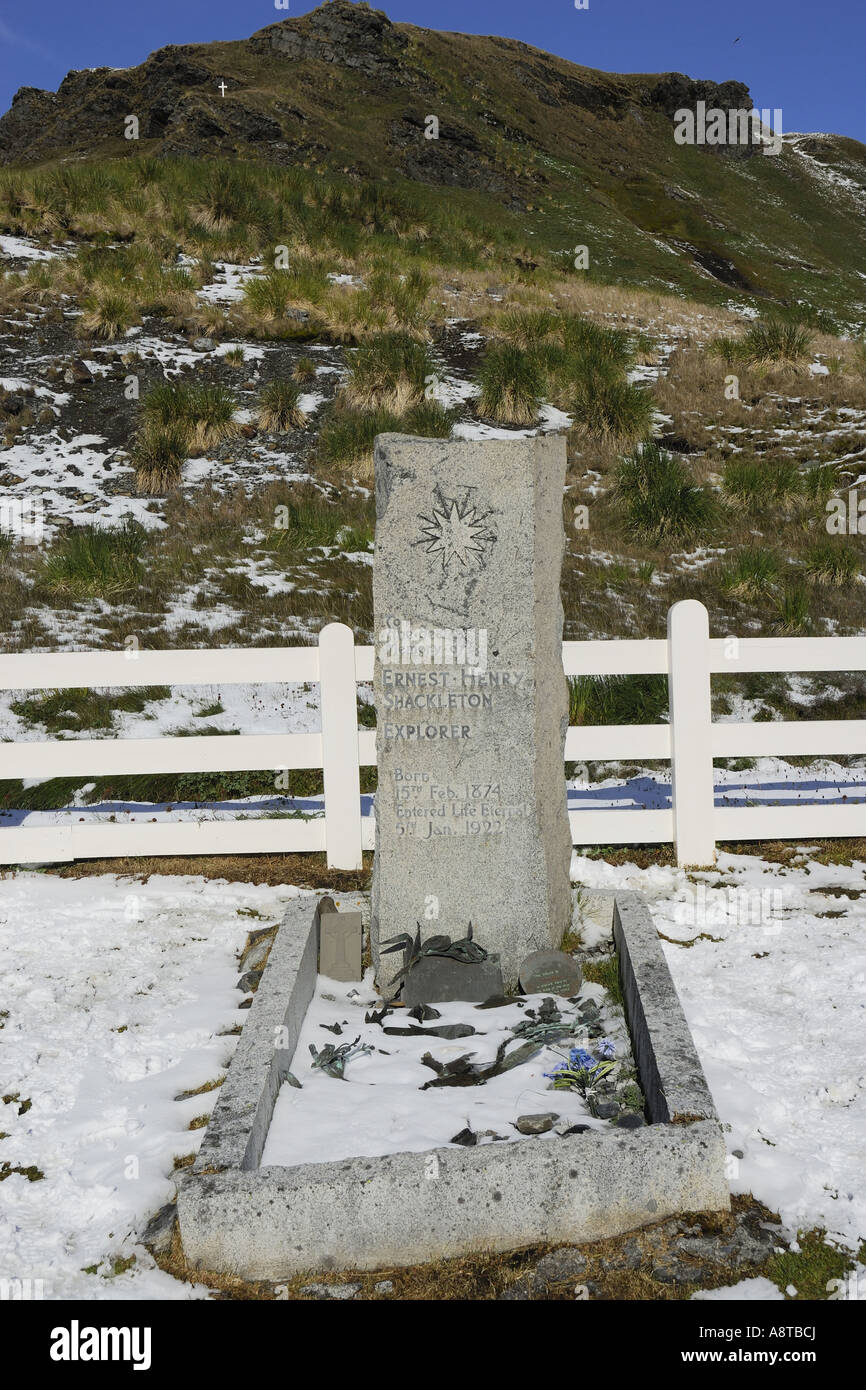 graveyard of Sir Ernest Shakelton, Antarctica, Suedgeorgien, Grytviken ...