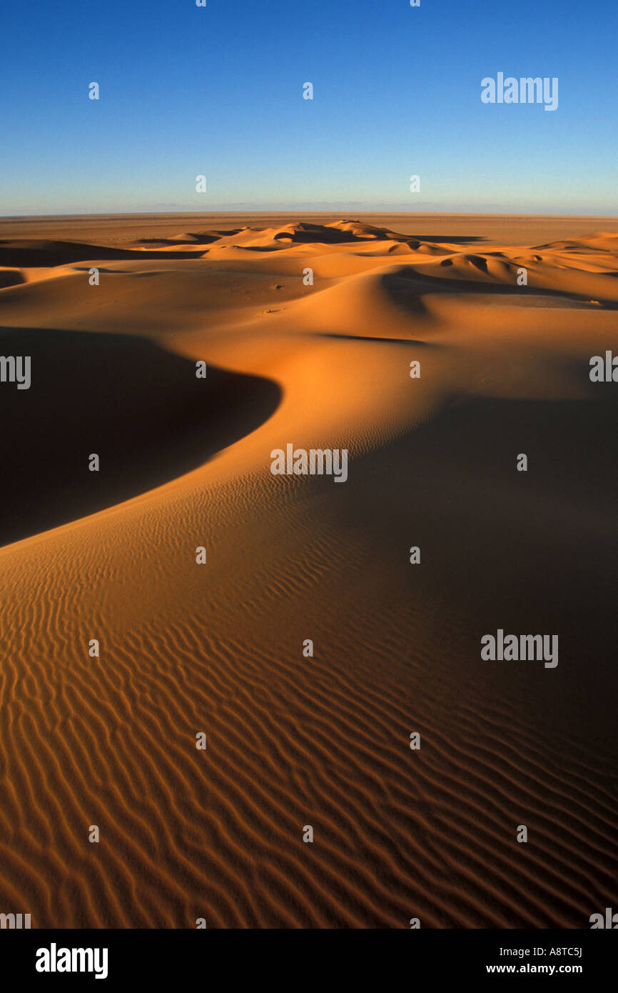 sand dunes in the Ubari desert, Libya, Sahara Stock Photo - Alamy