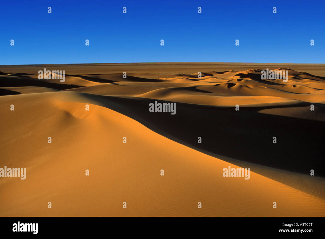 sand dunes in the Ubari desert, Libya, Sahara Stock Photo - Alamy