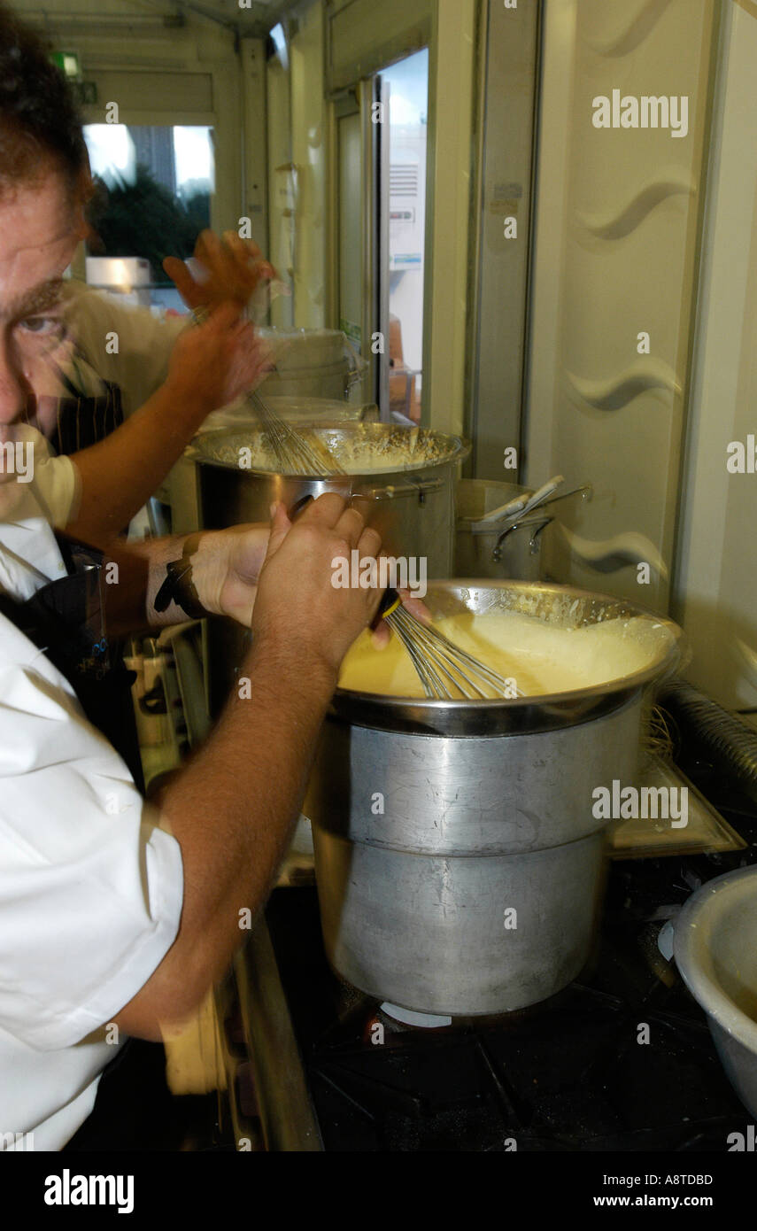 Chefs working in a restaurant kitchen Stock Photo - Alamy