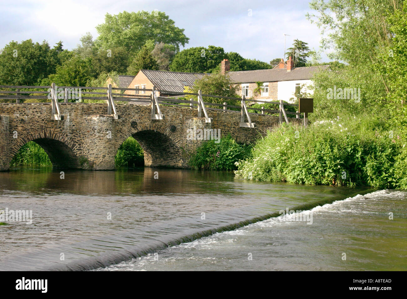 Tilford Bridge Farnham Surrey England UK Stock Photo - Alamy