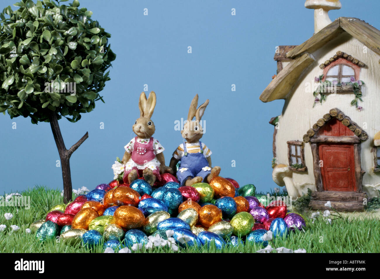 Multiple bunnies hi-res stock photography and images - Alamy