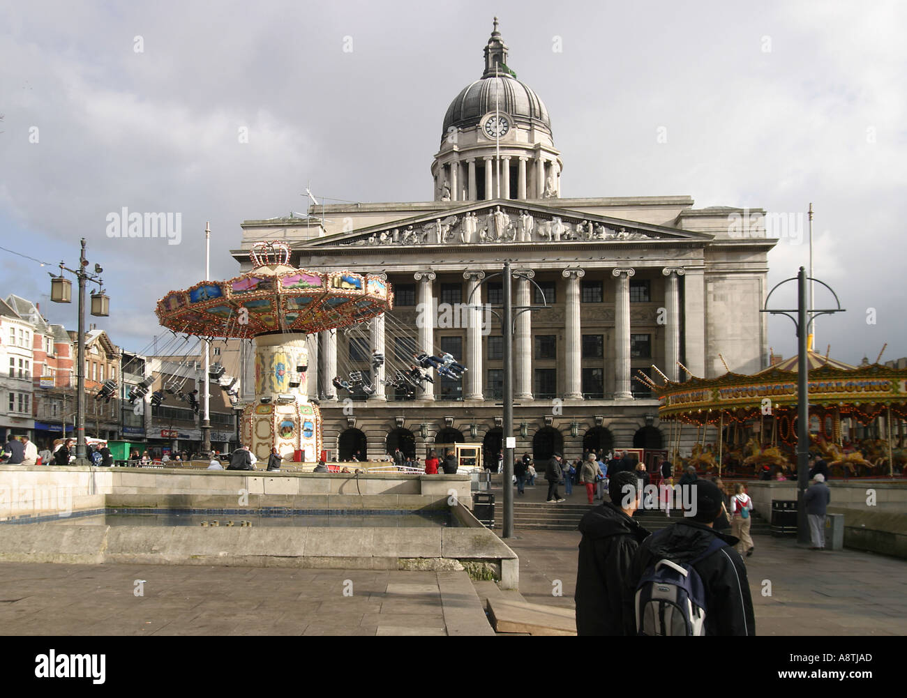 Nottingham Funfair in front of the Council House Stock Photo - Alamy
