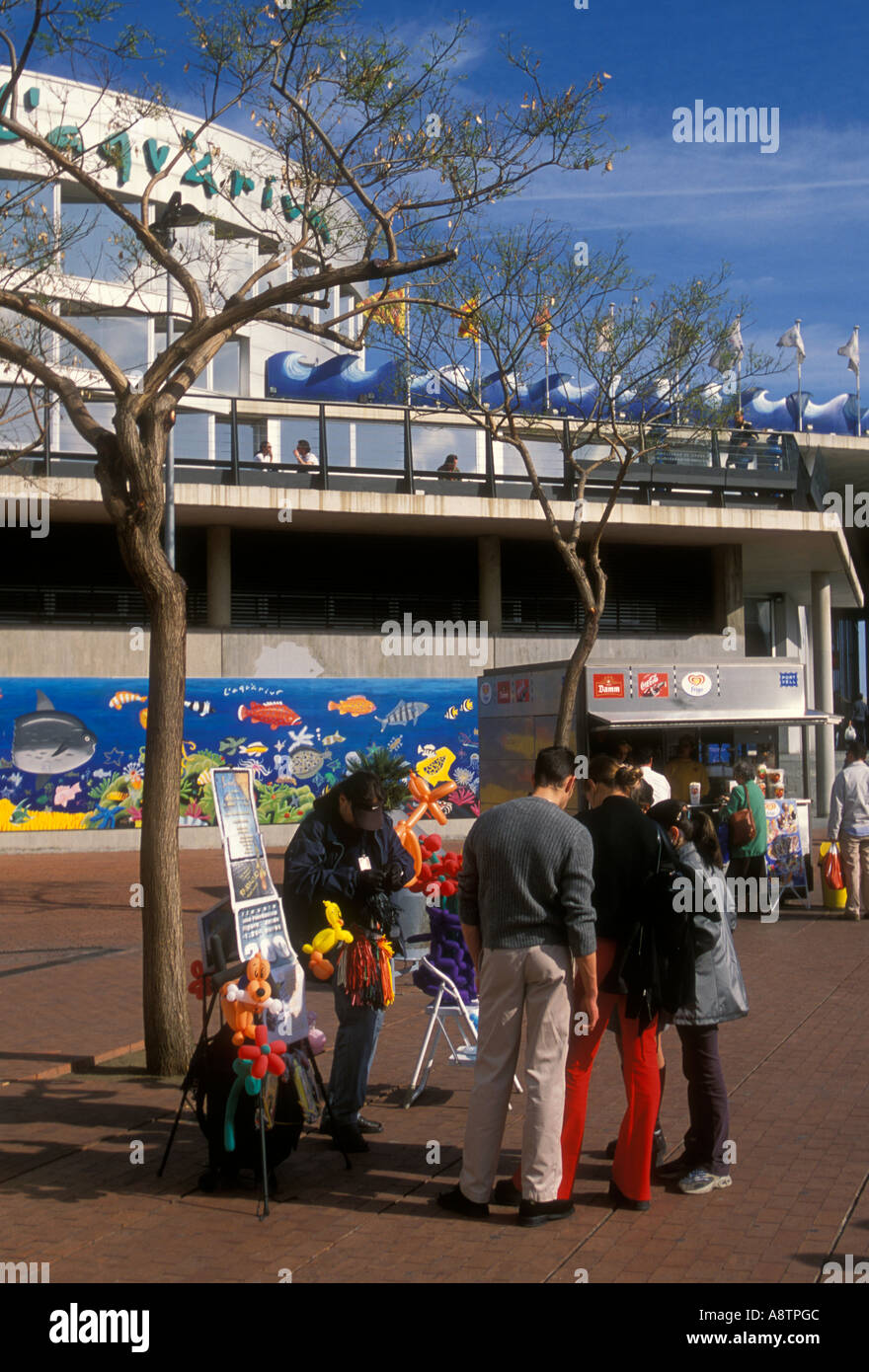 Spaniards, Spanish people, tourists, balloon vendor, selling balloons ...