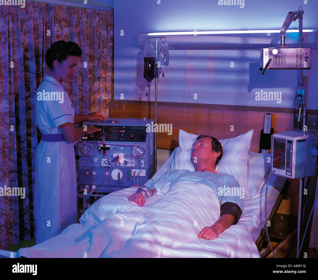 Patients undergoing dialysis hi-res stock photography and images - Alamy