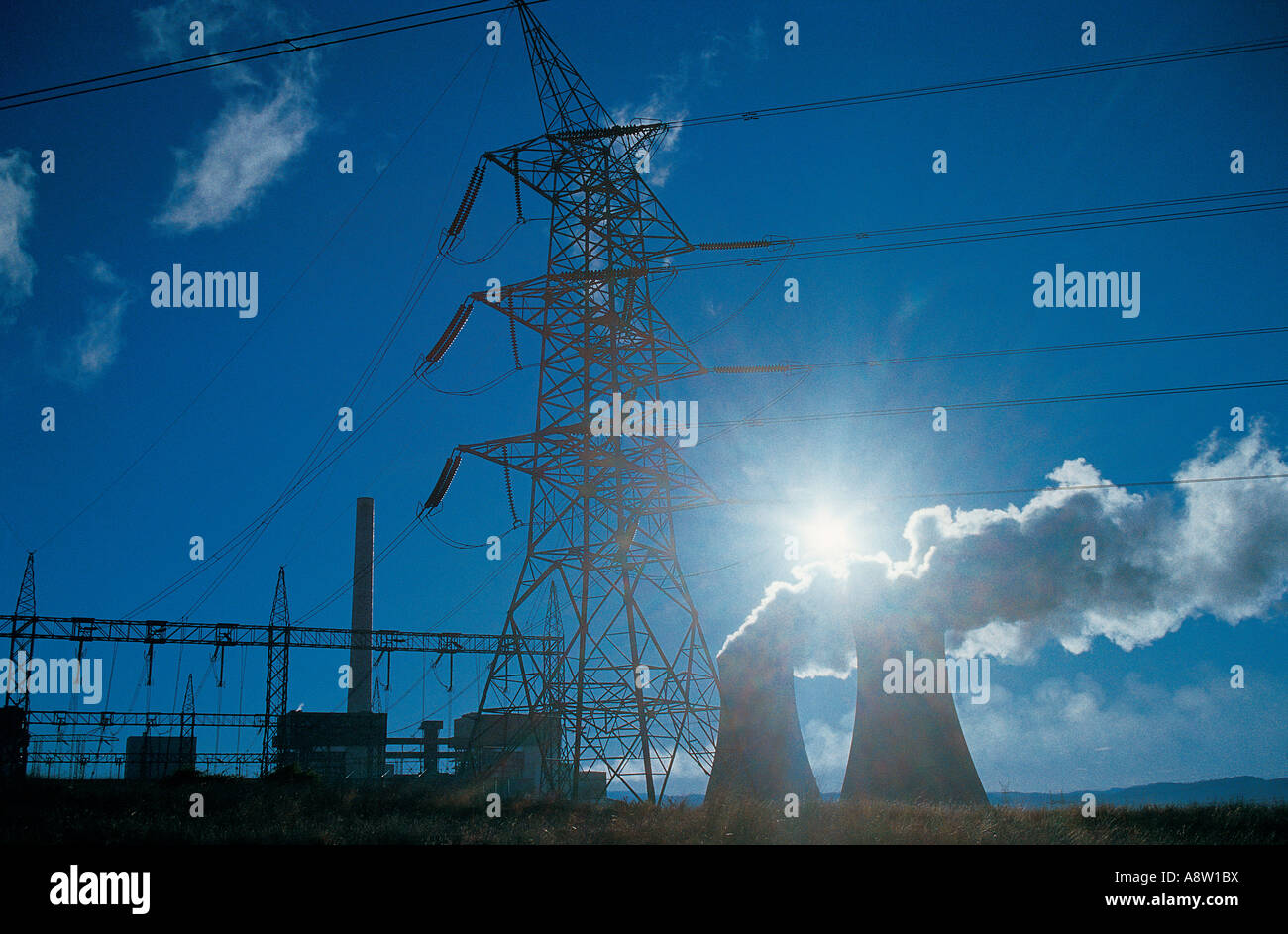 Australia. Power station cooling towers and electricity pylons Stock ...