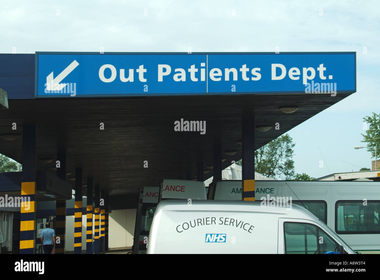 Patients hospital nhs hi-res stock photography and images - Alamy
