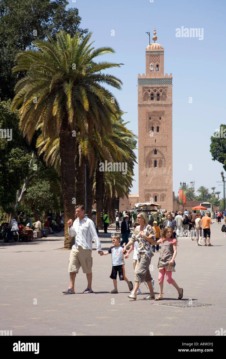 Moroccan family children hi-res stock photography and images - Alamy