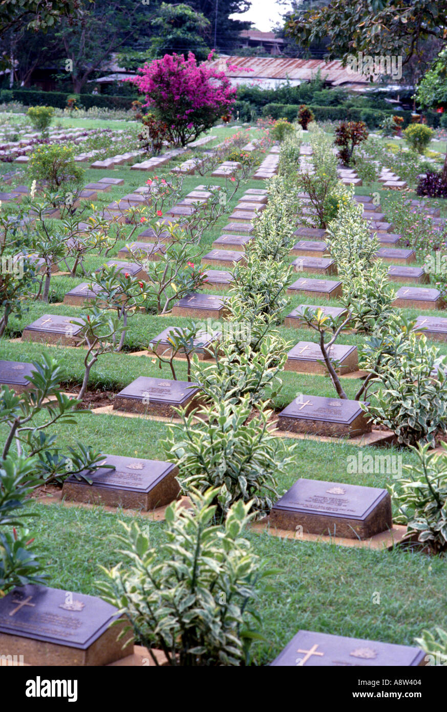 War cemetery thailand hi-res stock photography and images - Alamy