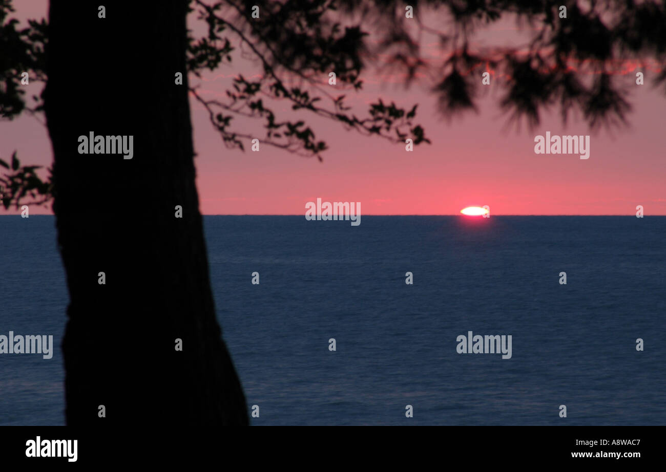 Sunset on Lake Erie in Ohio Stock Photo - Alamy