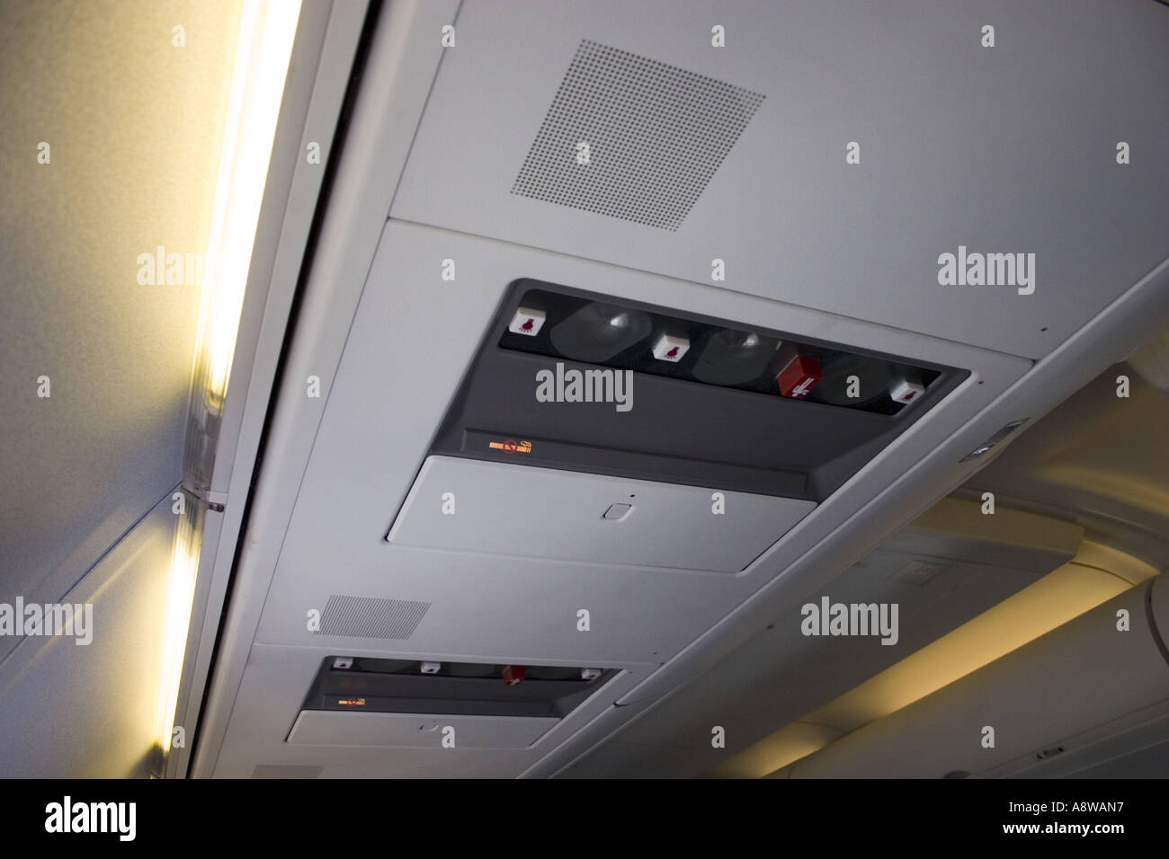 Cream panel hi-res stock photography and images - Alamy