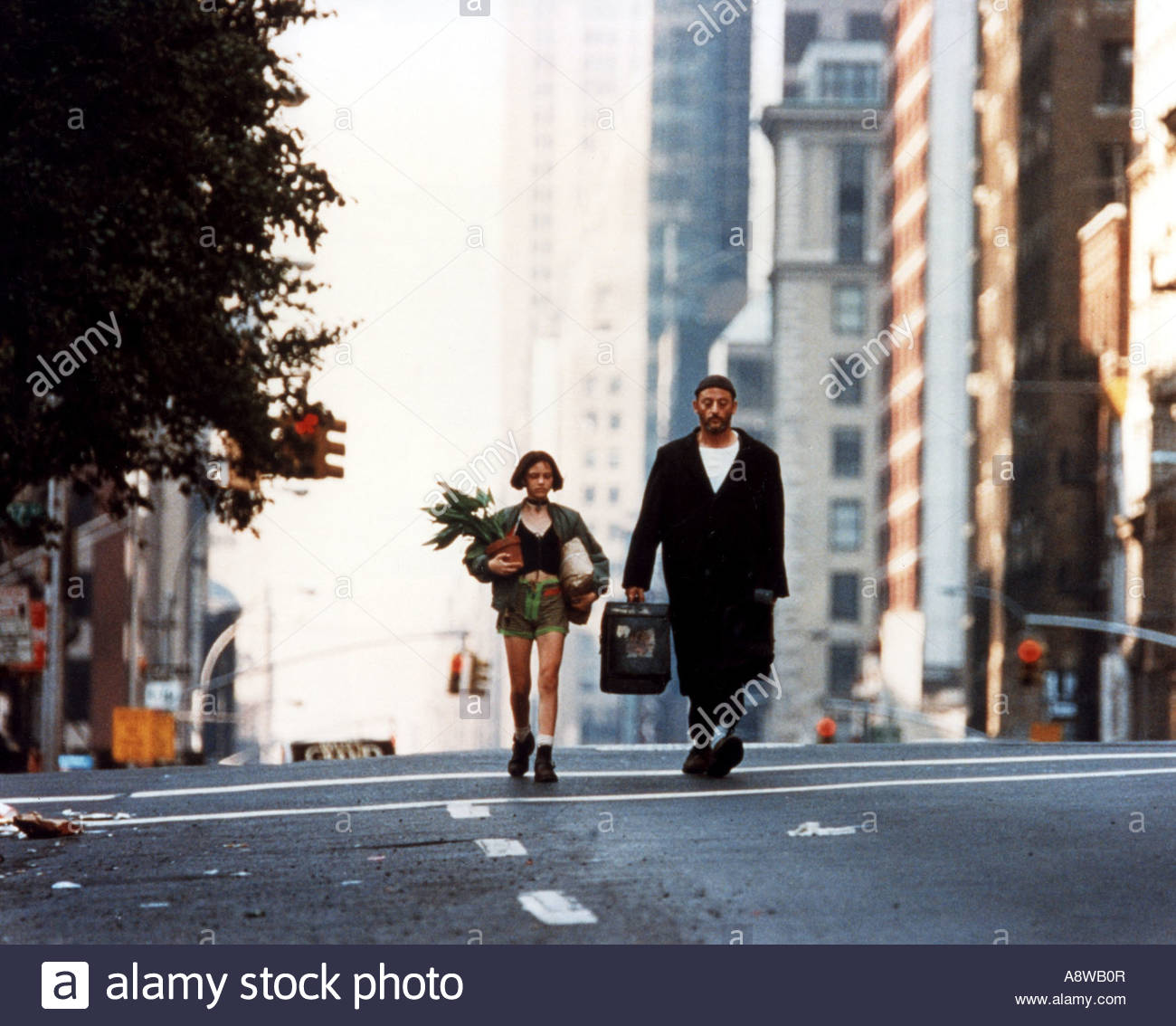 Leon (1994) Jean Reno High Resolution Stock Photography and Images - Alamy