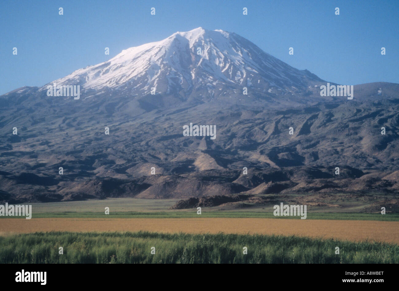 The biblical Mount Ararat, Turkey 5000 metres Stock Photo - Alamy