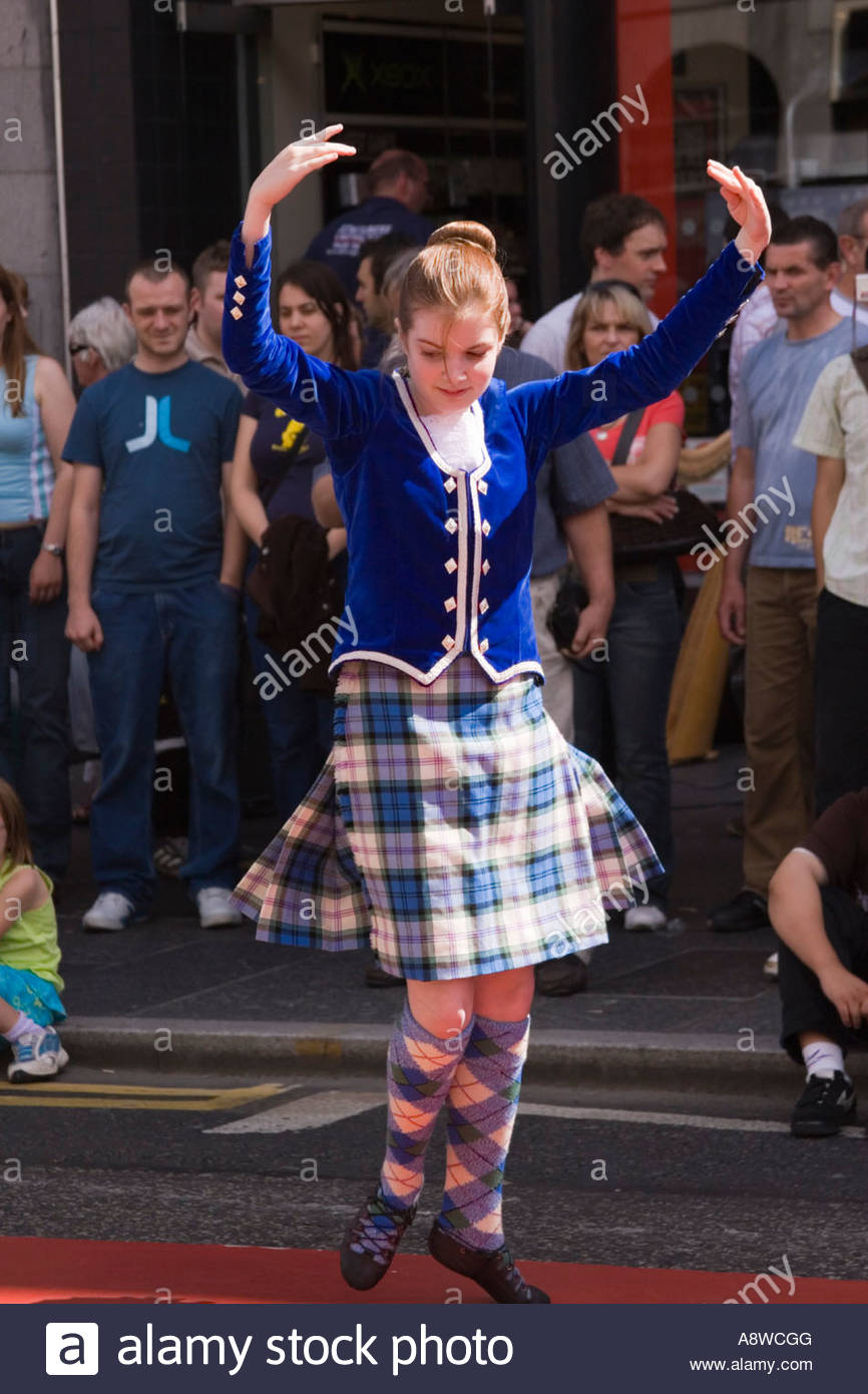Scottish Sword Dance High Resolution Stock Photography and Images - Alamy