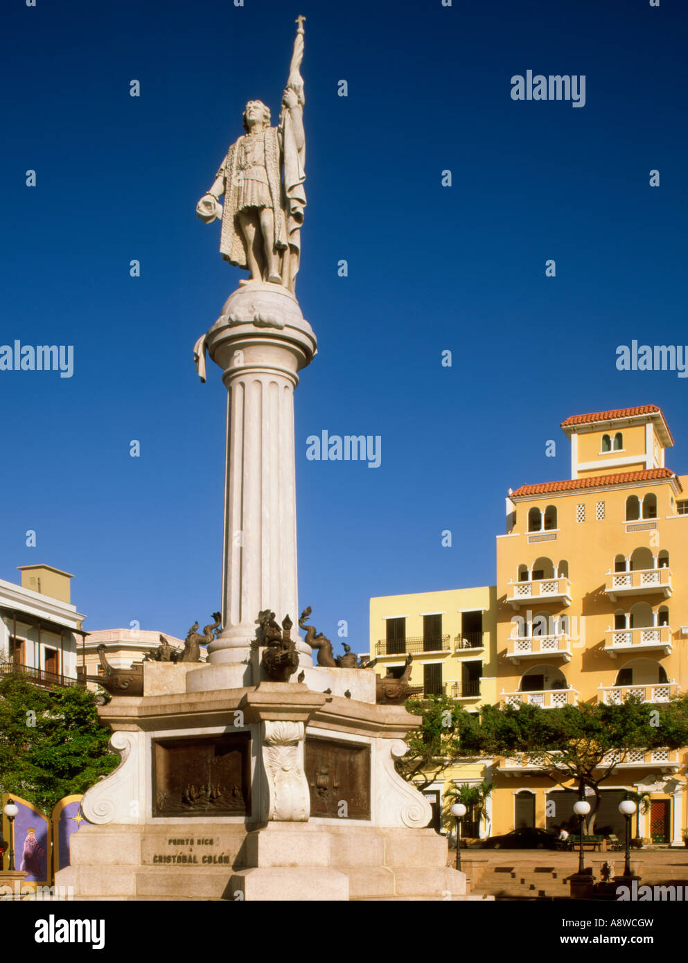 Puerto Rico. San Juan. Plaza Colon Stock Photo - Alamy