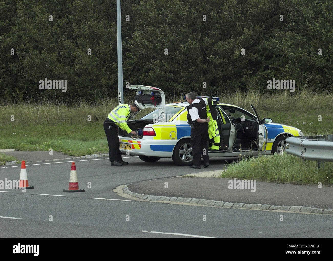 Police get ready to close the motorway Stock Photo - Alamy