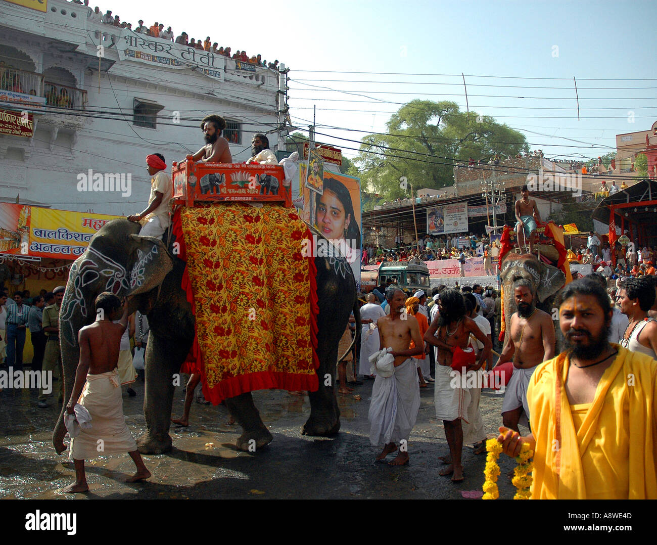 Kumbh shahi snan hi-res stock photography and images - Alamy
