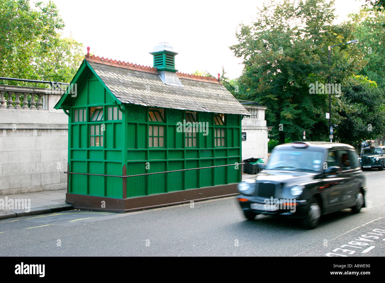 Old drivers in england hi-res stock photography and images - Alamy